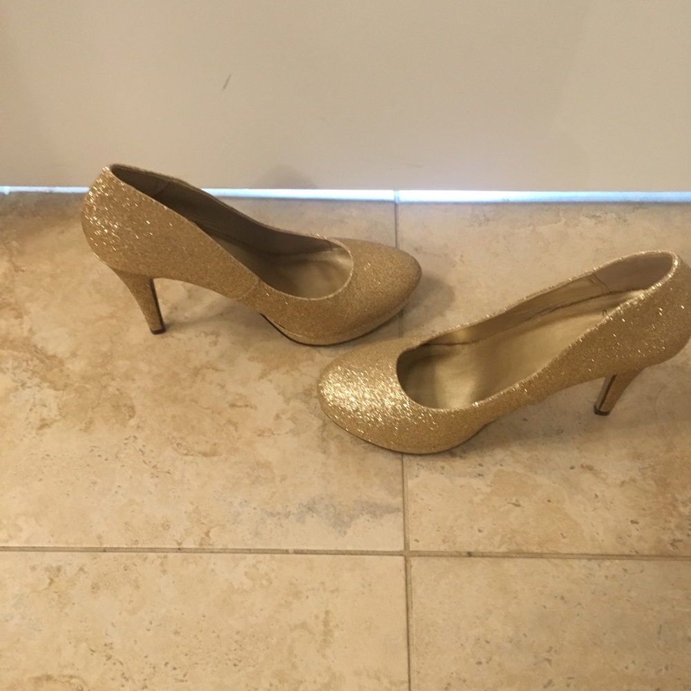 Sparkle Gold Shoes - Gem